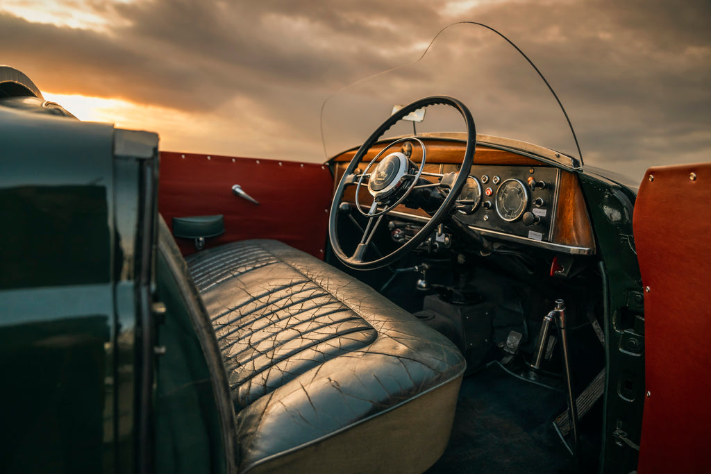 1952 Rover Jet1 Replica for Hire, London & UK | Cut to the Classics ...